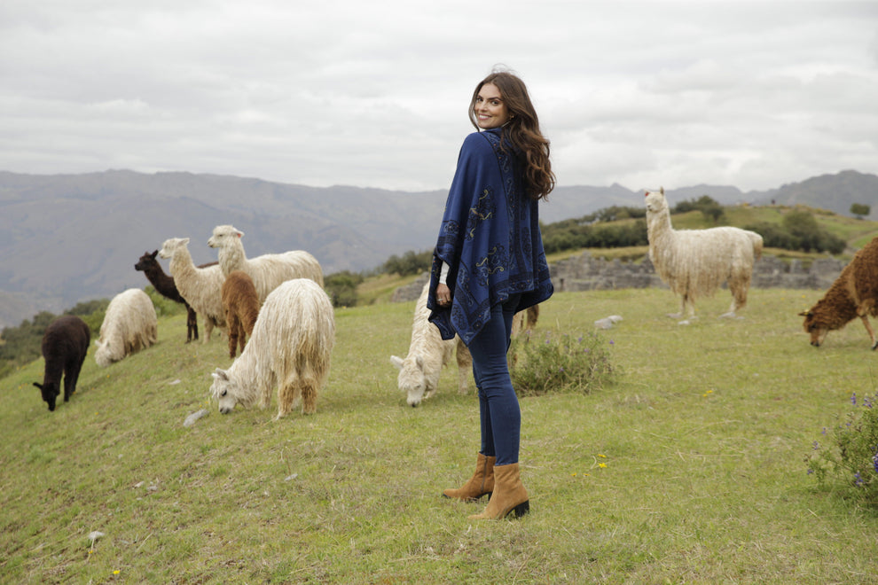Treasure Hooded Cape – Peruvian Link Alpaca Collection